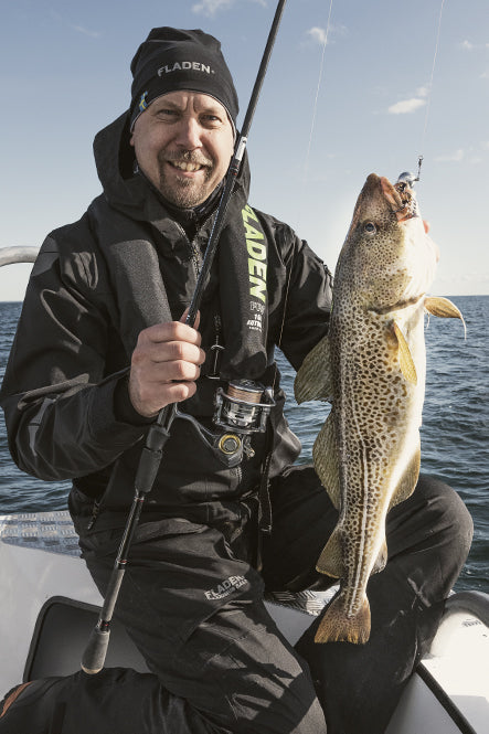 Inflatable life jackets – Fladen Fishing AB